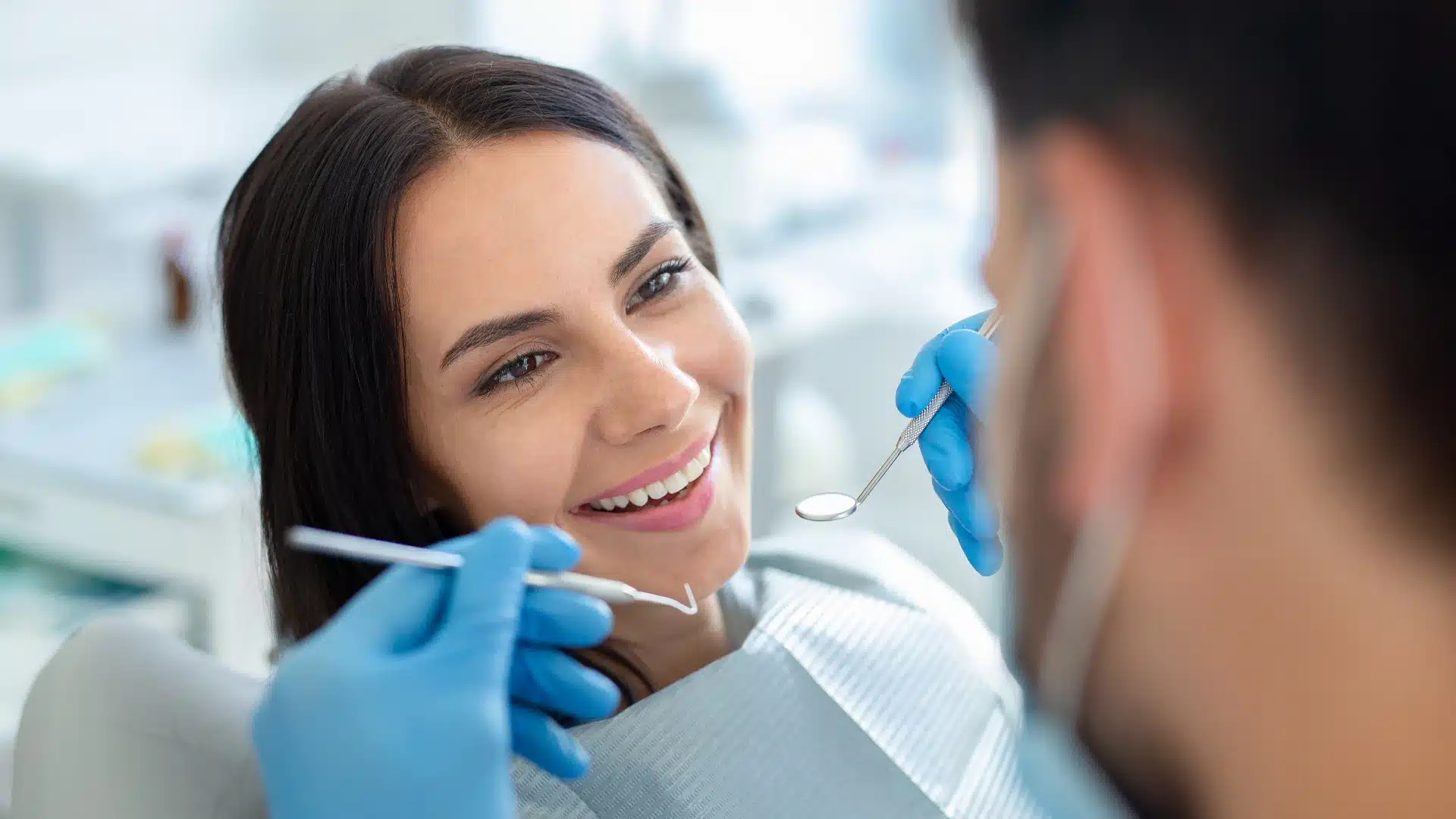 Transform Your Smile with Custom Veneers | Smith Family & Cosmetic ...